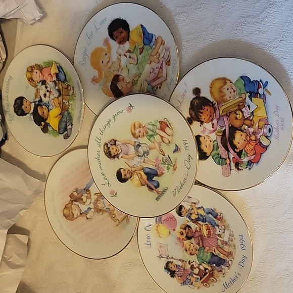 Avon | Holiday | Vintage Avon Plates 22k Gold | Poshmark